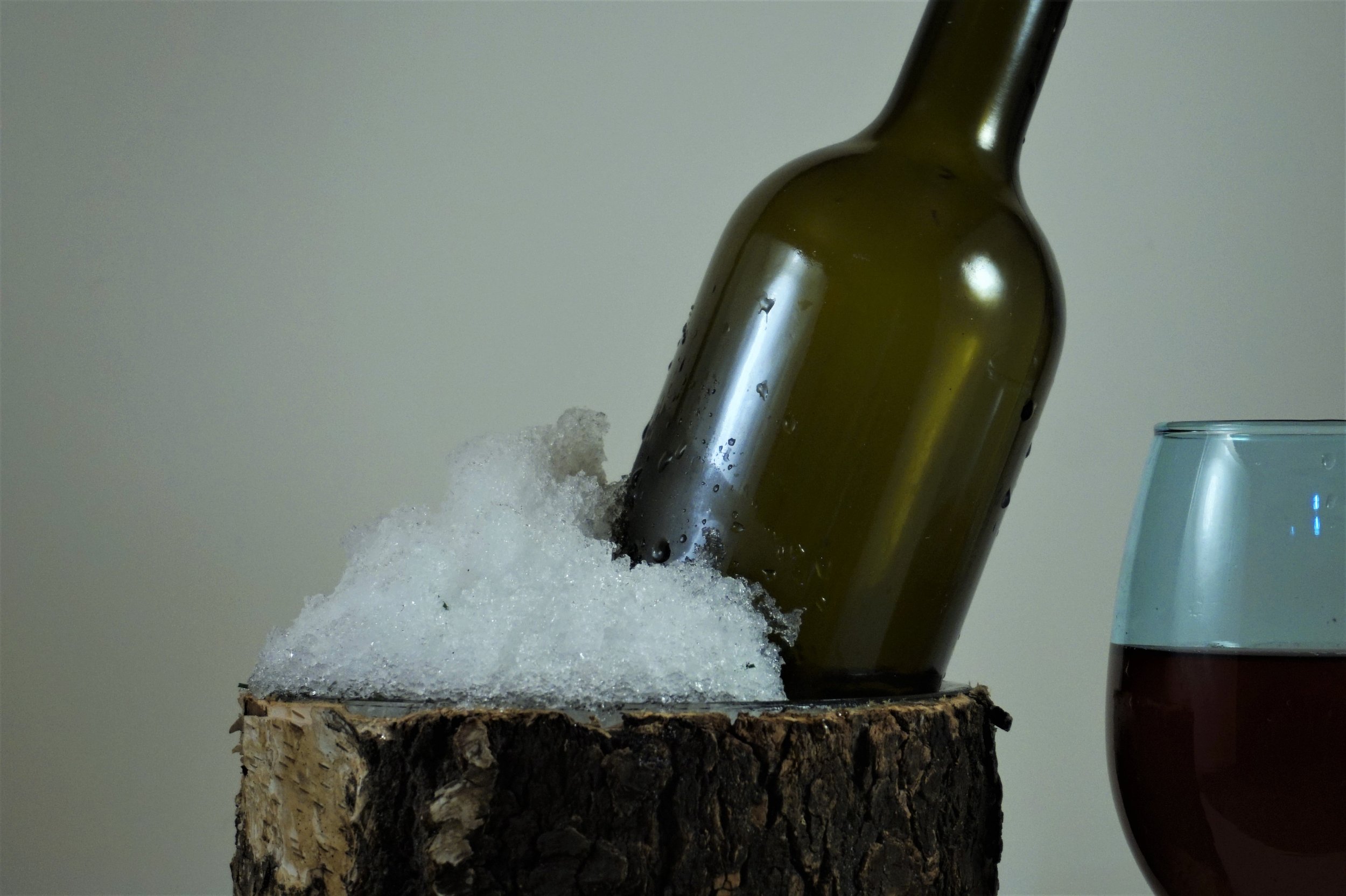 Snow-Chilled Wine in Ancient Greece and Rome - DrinkingFolk